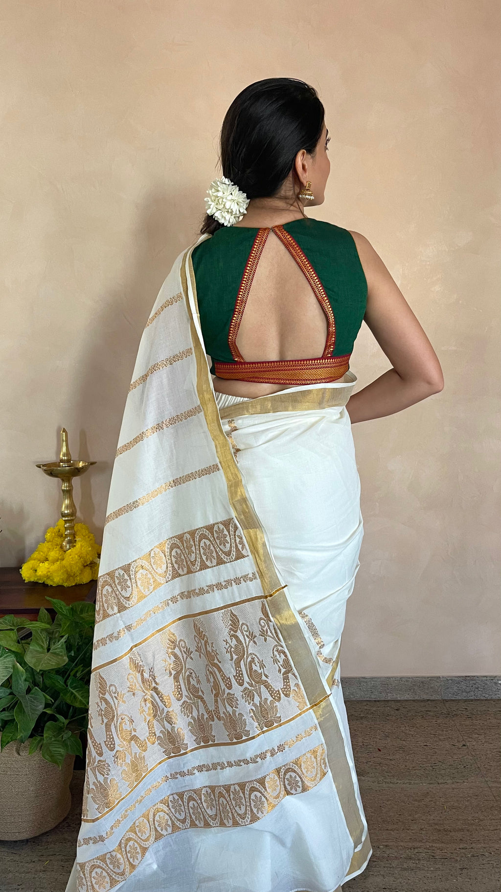 Onam Kasavu Saree Kit with Green Varsha Saree Blouse and More – Binks